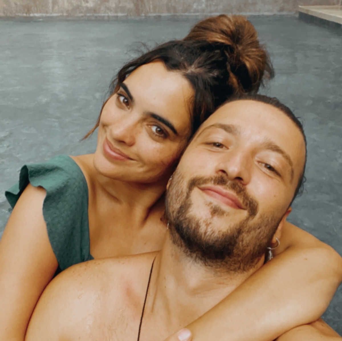 Scarlet Gruber y su pareja ¡cumplen 4 años juntos!